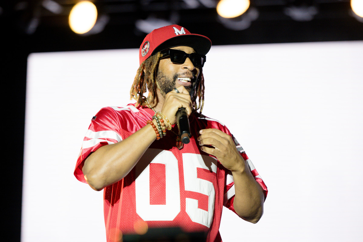 Rapper Lil Jon Shows Off His Physique in Bodybuilding Competition