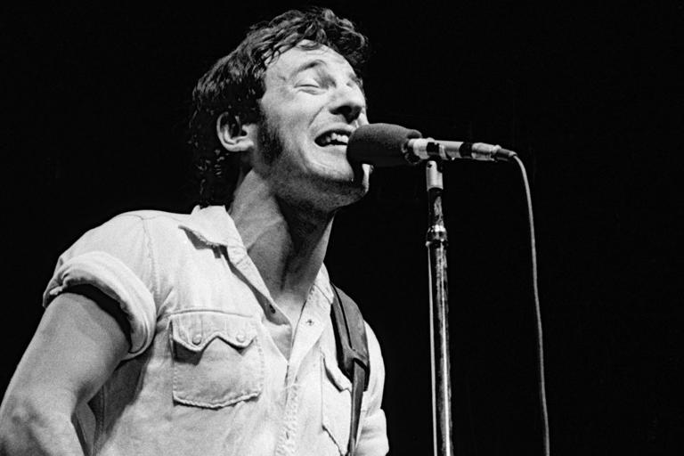 How Did Bruce Springsteen's ‘Nebraska' Fare on the Charts & at the ...
