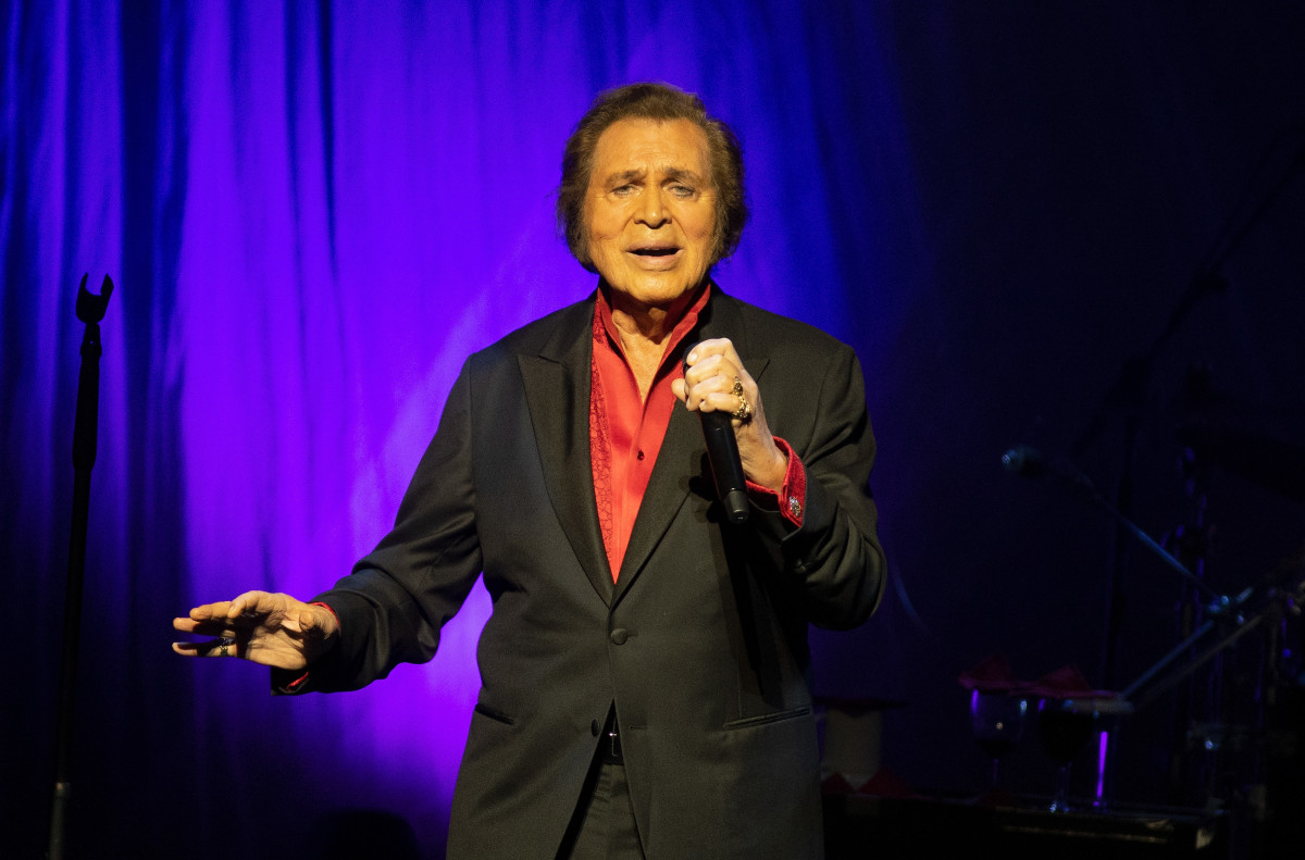 Music Icon, 89, Says He ‘Always Apologized for Being Unfaithful'