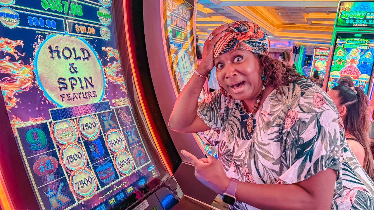 I put $20 into a brand new slot machine and this happened!