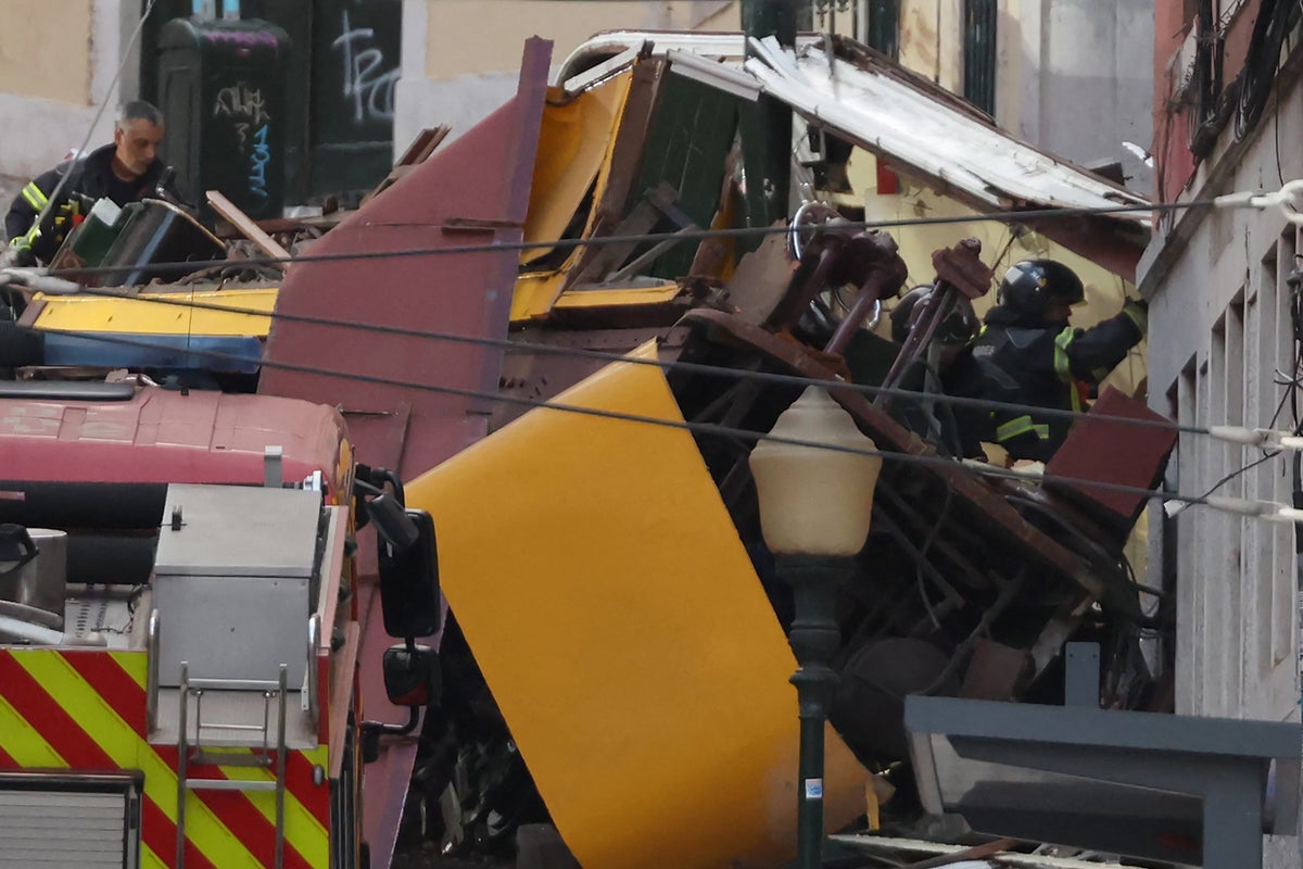 Lisbon funicular crash latest: At least 15 dead after iconic Gloria ...
