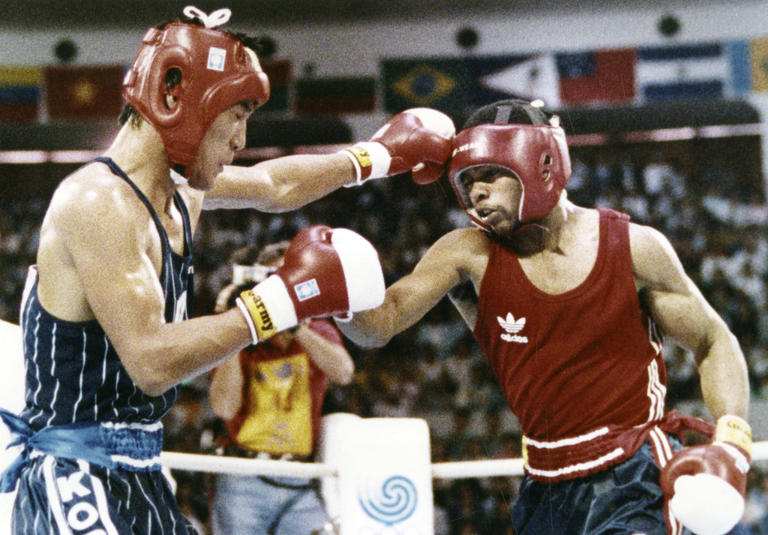 Roy Jones Jr. given the 1988 Olympic gold medal by the boxer who got ...