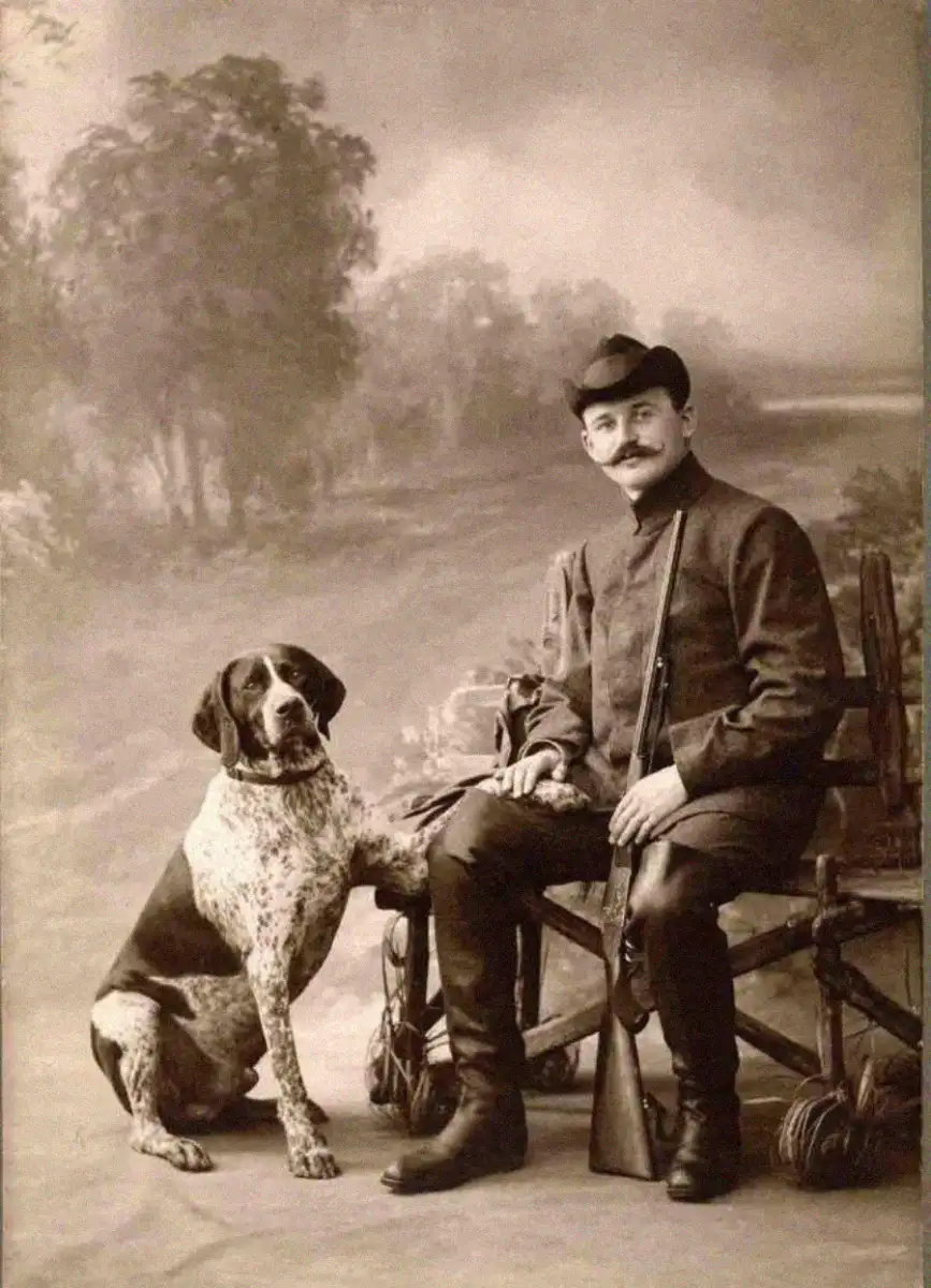 20 Vintage Photos That Capture Parts of Adulthood in the Mid-1900s