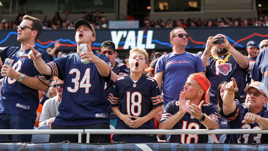 Bears fans are having way too much fun with this J.J. McCarthy photo