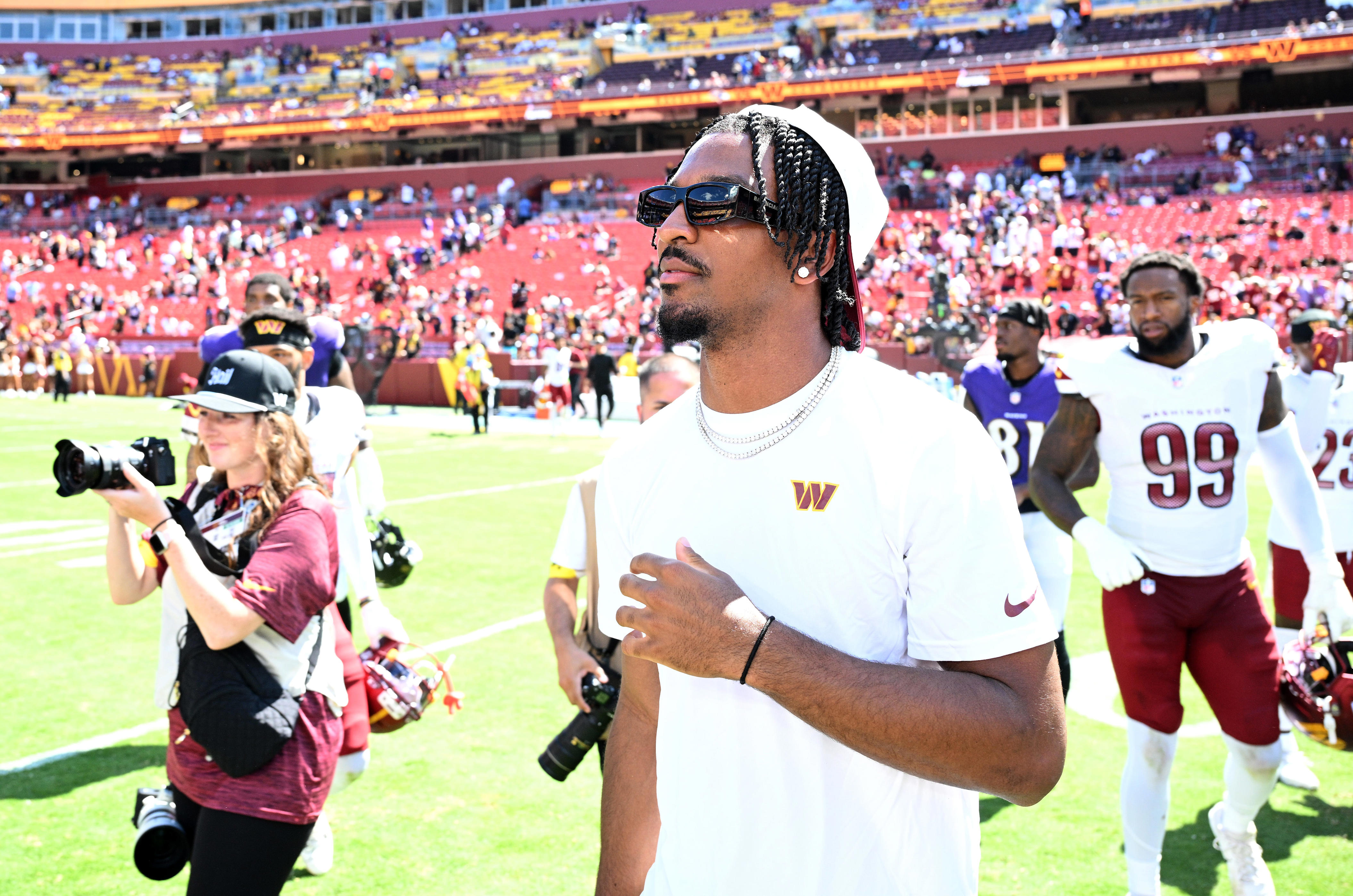 Jayden Daniels has one-word response on outside expectations