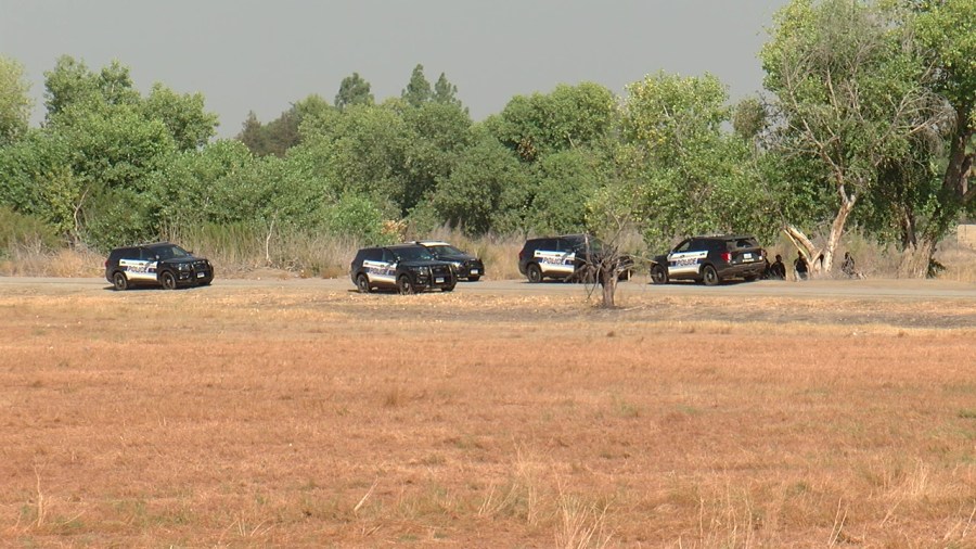 Bakersfield police impact team works to clear encampments along Kern ...