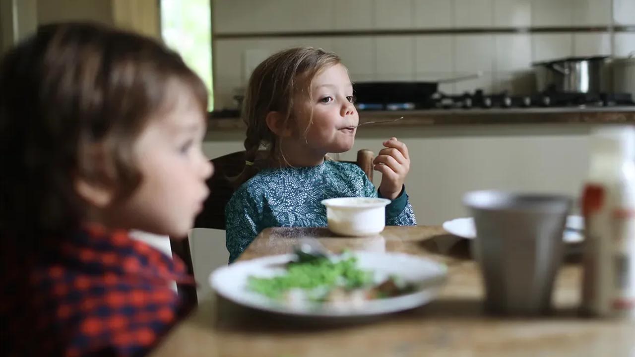 9 Habits You Picked Up in Childhood That Follow You Into Adulthood