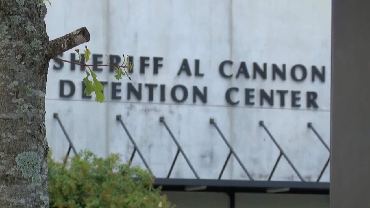 Charleston County inmates: Ex-jail doc traded meds to keep sexual ...