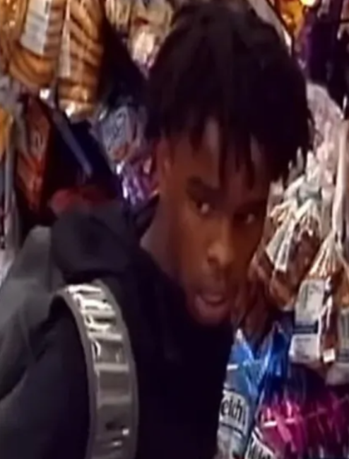 Teen arrested for violently robbing man, 76, in front of Bronx Chick-fil-A