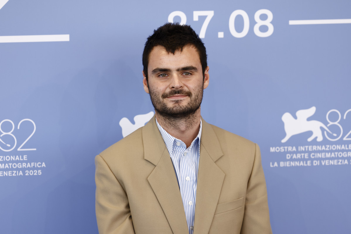 Jack Nicholson's Lookalike Grandson, 26, Looks Stylish at Venice Film Festival