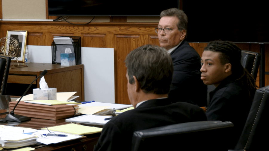 Trial underway for teenager indicted in Charleston tobacco shop murder
