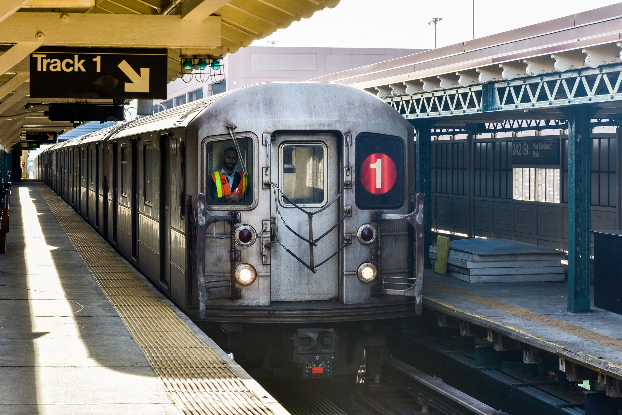 16 New York Subway Facts That Surprise Locals