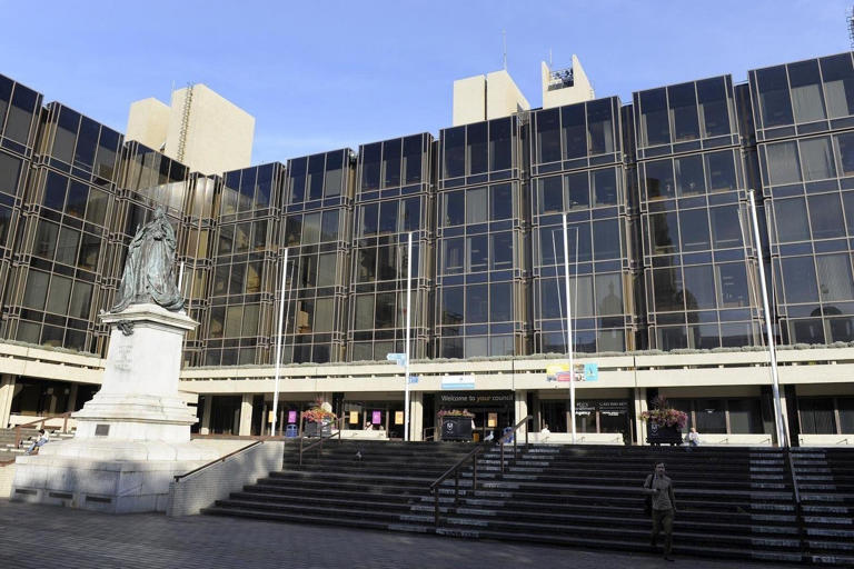 13 pictures of the ugliest eyesores across Portsmouth area