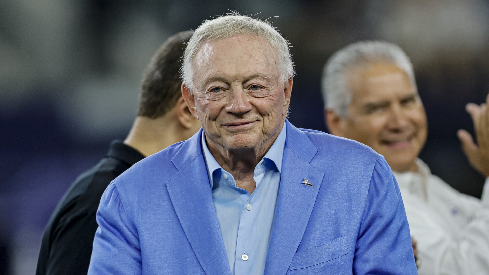 David White suggests NFLPA told Jerry Jones to stop negotiating ...