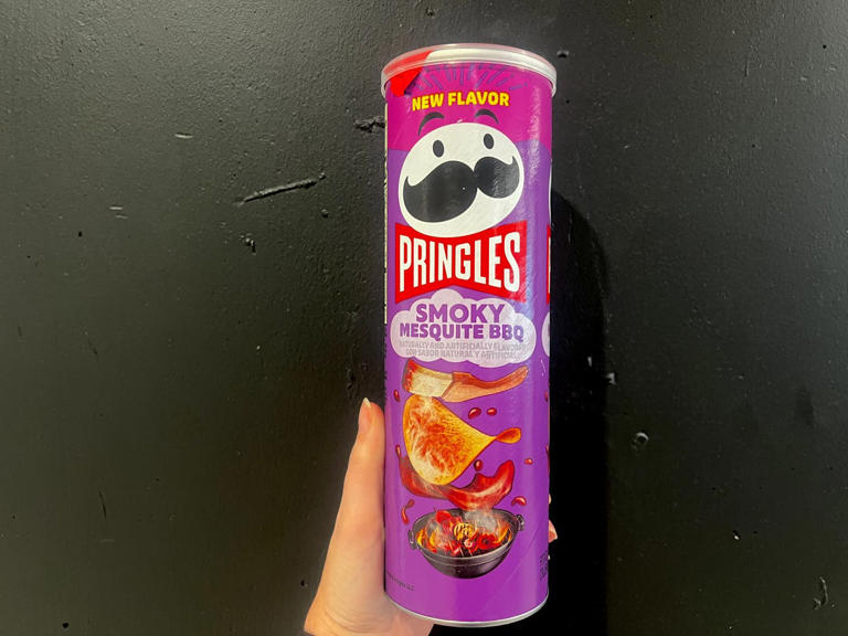 I Tried All 6 (!) New Pringles Flavors & This One Is The Best
