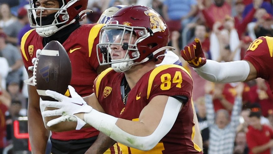 USC Football Player Overcame Nearly Career-Ending Injury For Miracle ...