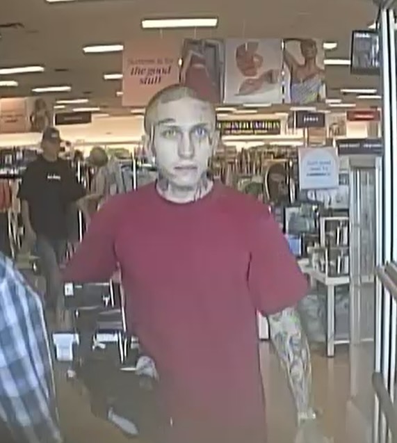 Men steal backpack, underwear from Visalia store, PD says