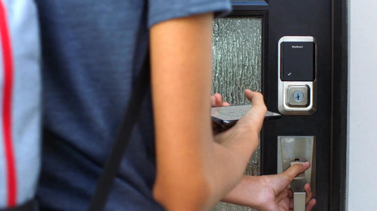 How To Perform A Kwikset Smart Lock Reset (And Change The 4-Digit Code?)