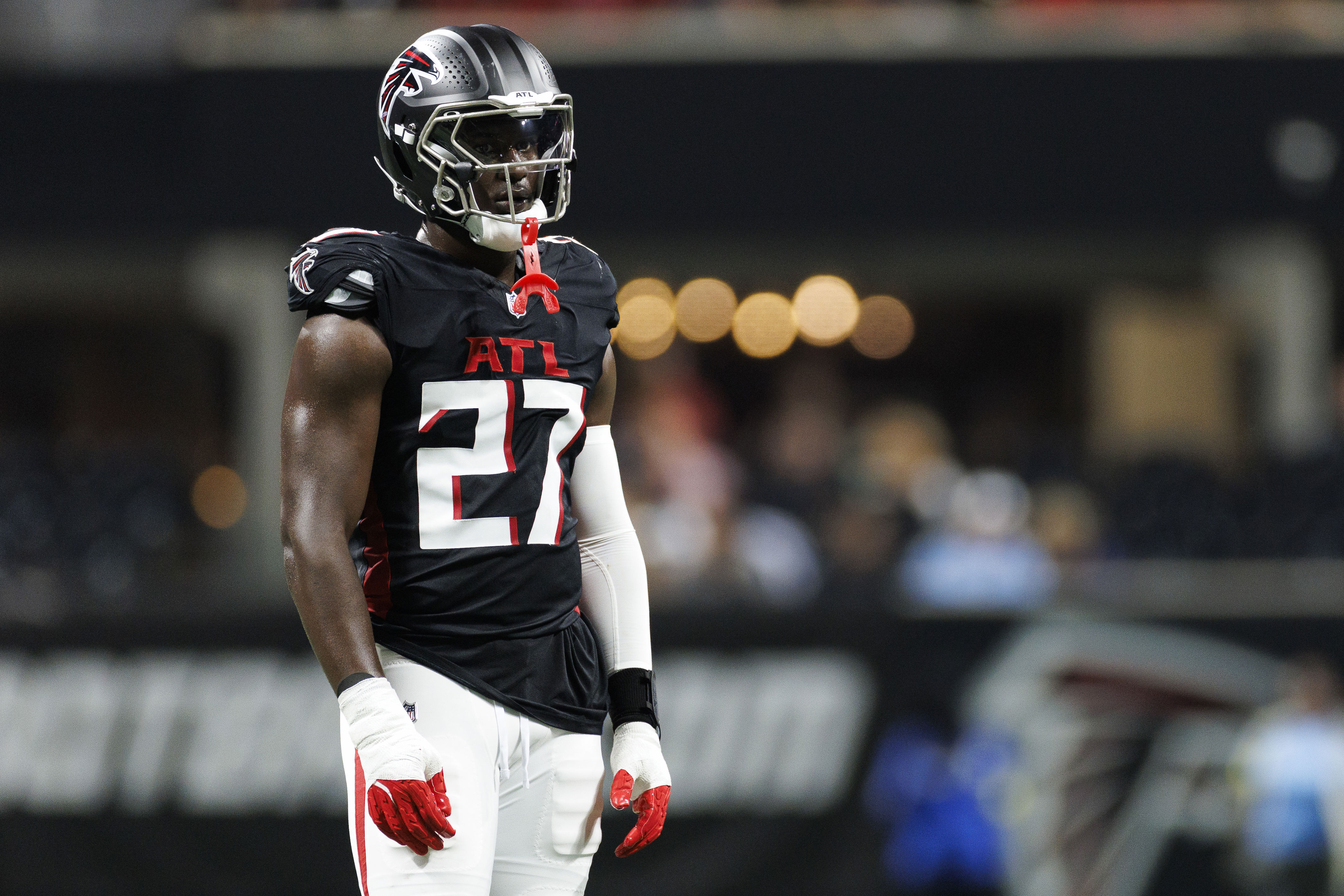 James Pearce Jr. facing 5 felony charges; Falcons pass rusher released ...