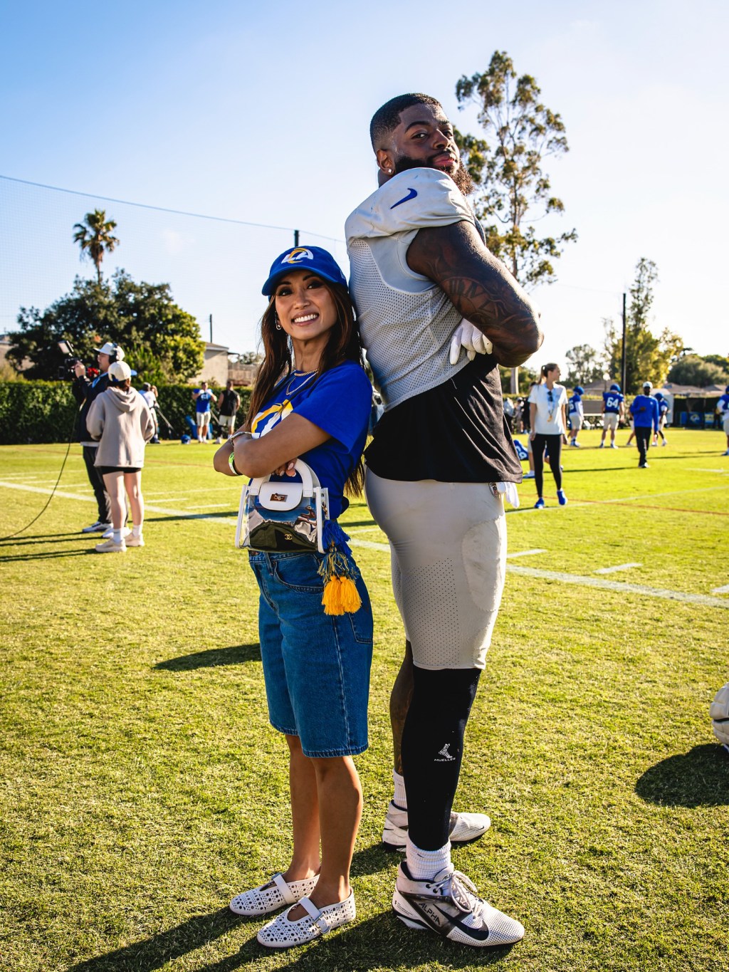 Football fan fashionistas have found a chic way to beat the NFL’s clear ...