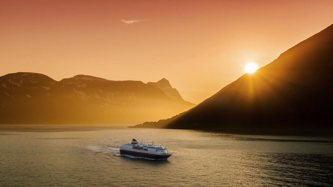 Hurtigruten Launches Fall Promotion