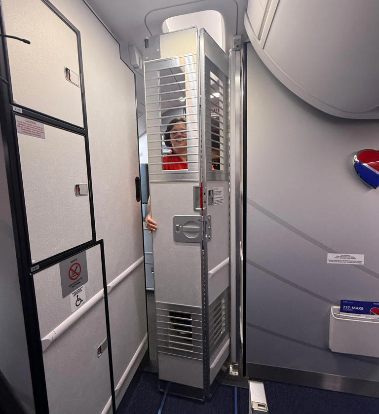 Southwest Airlines debuts new gadget to keep bad guys out of the cockpit