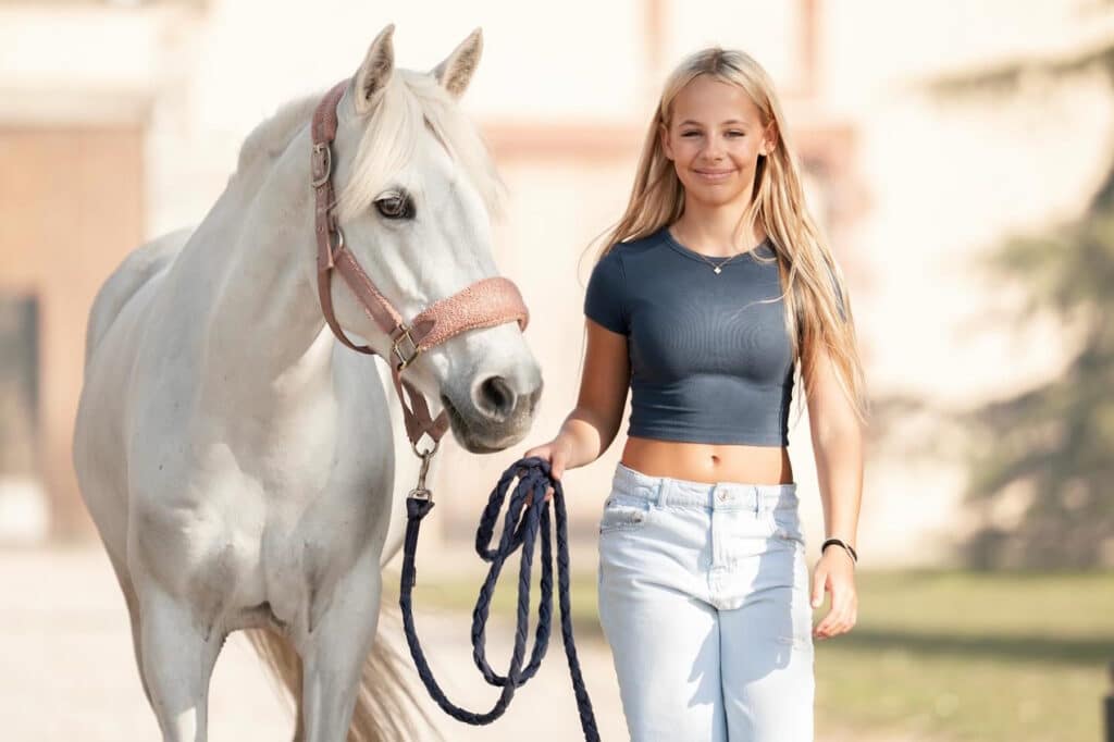 Giulia Sarkozy (13 ans) fait sa rentrée dans une école d’exception, les ...