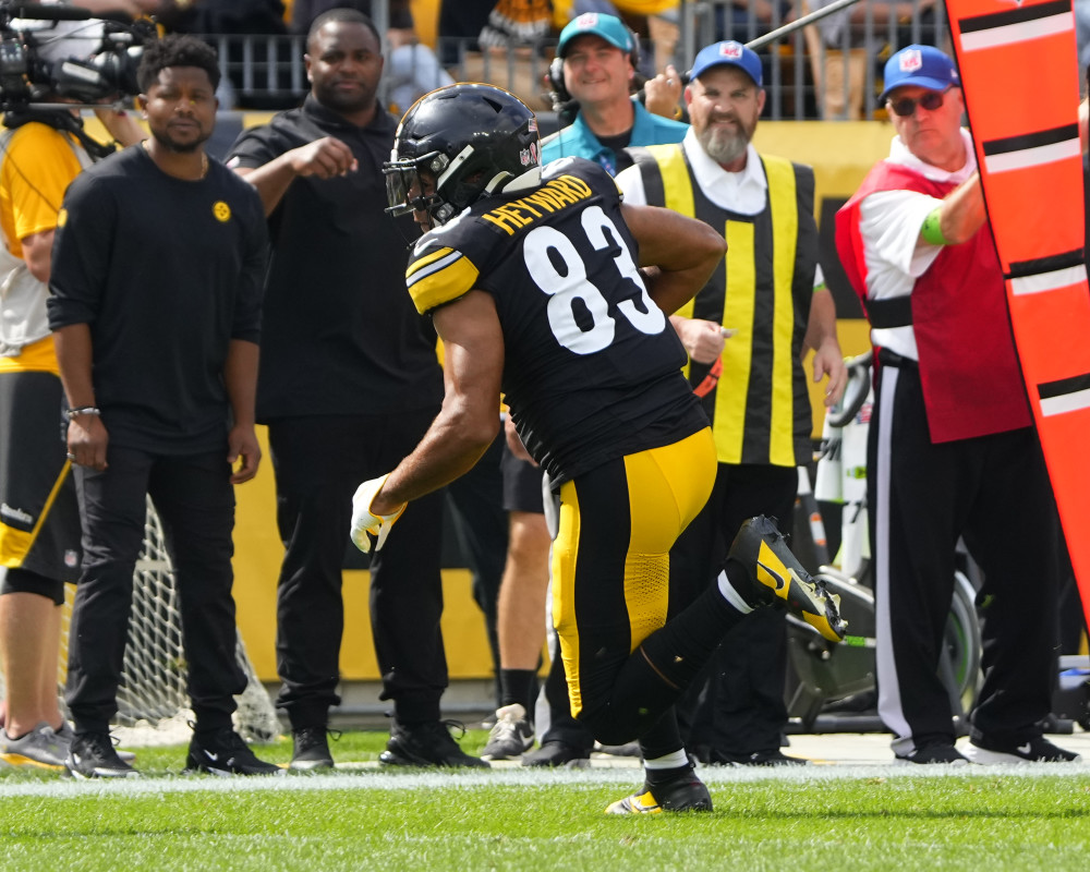 Cam Heyward goes to bat for his younger brother and Steelers TE Connor ...