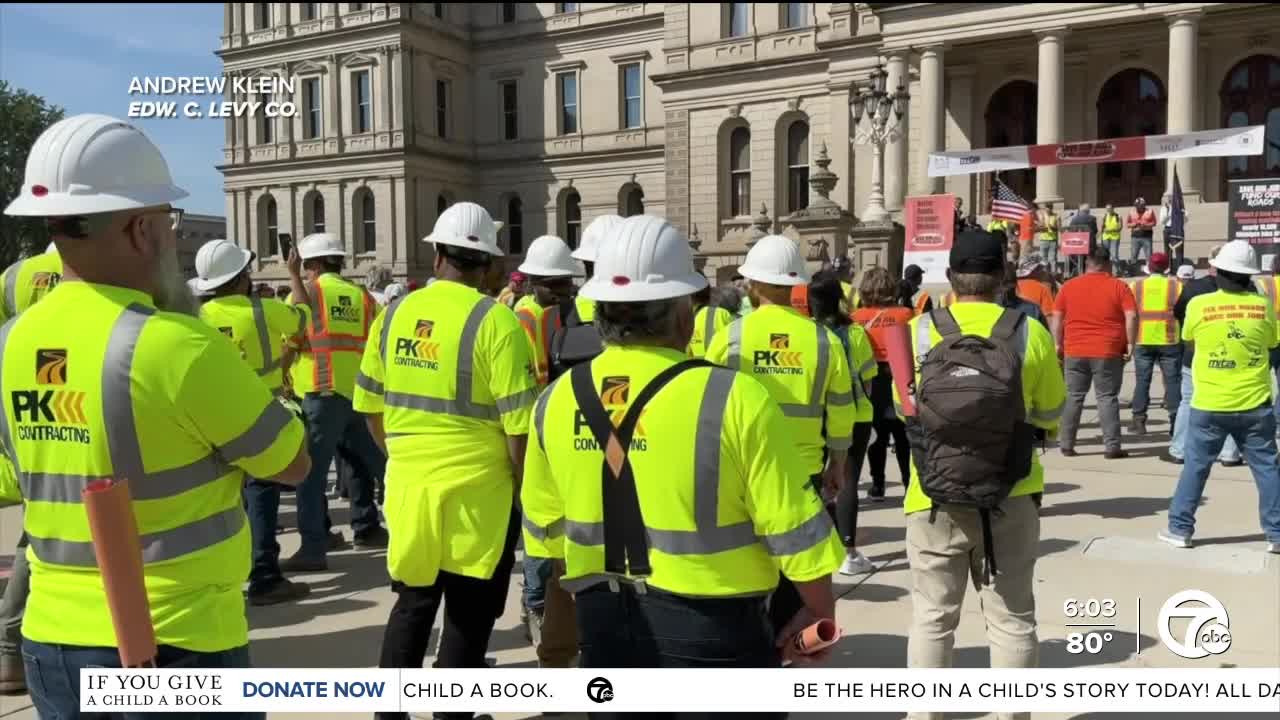 Road construction workers rally for road funding