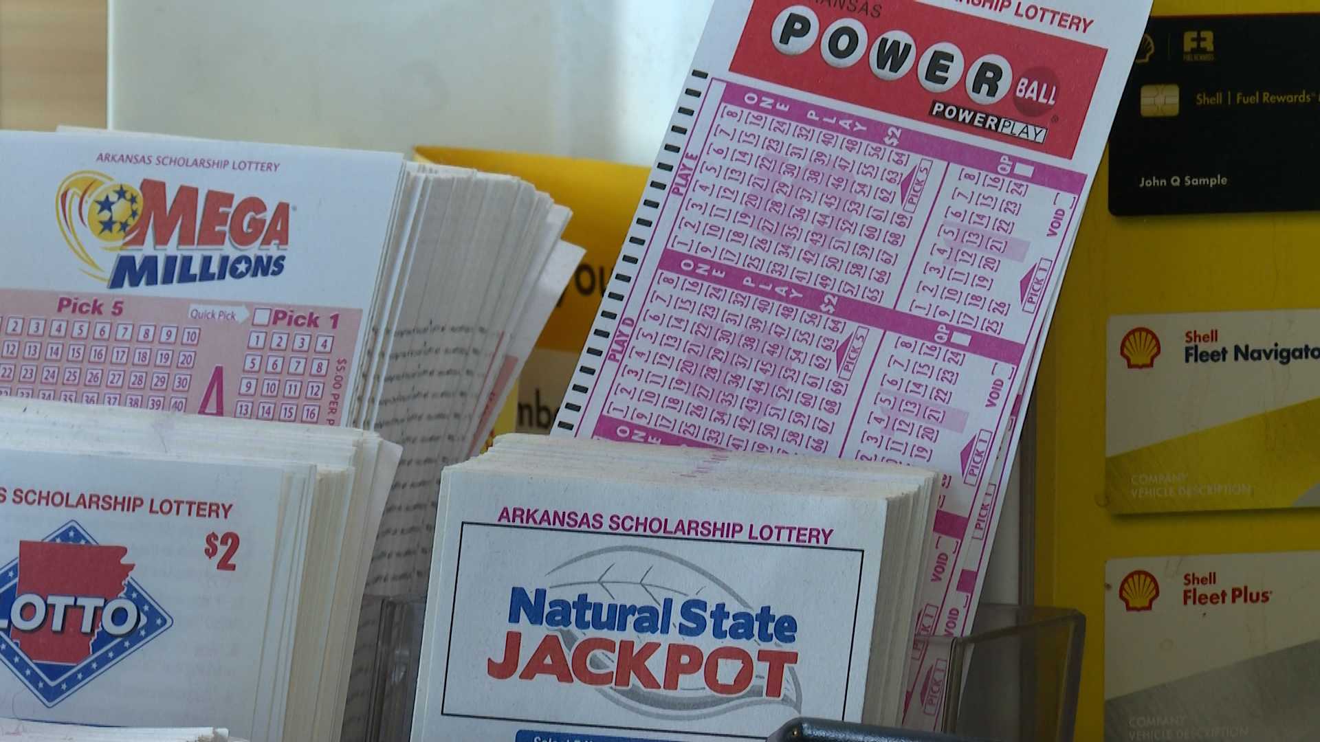 How much could the Arkansas Powerball winner expect after taxes?
