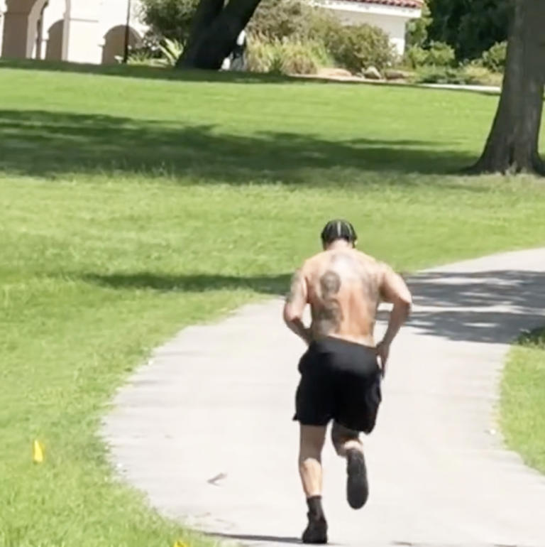 Drake addresses plastic surgery rumors after BBL and ‘fake’ six-pack ...