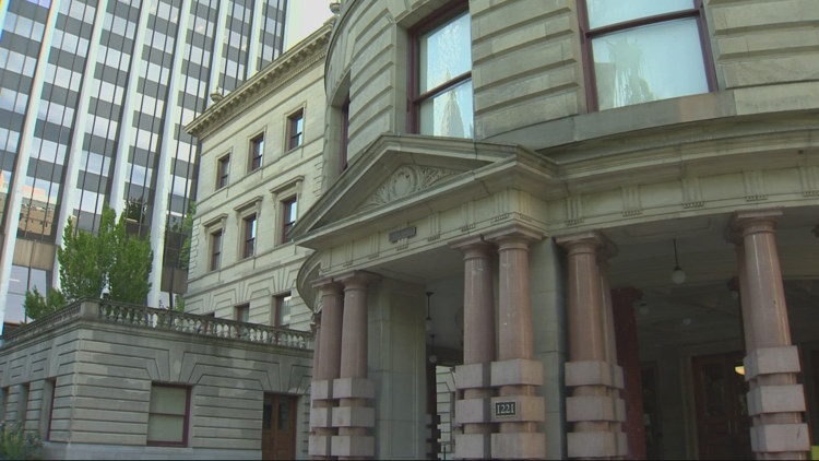 Portland City Council passes two measures pushing back on ICE overreach