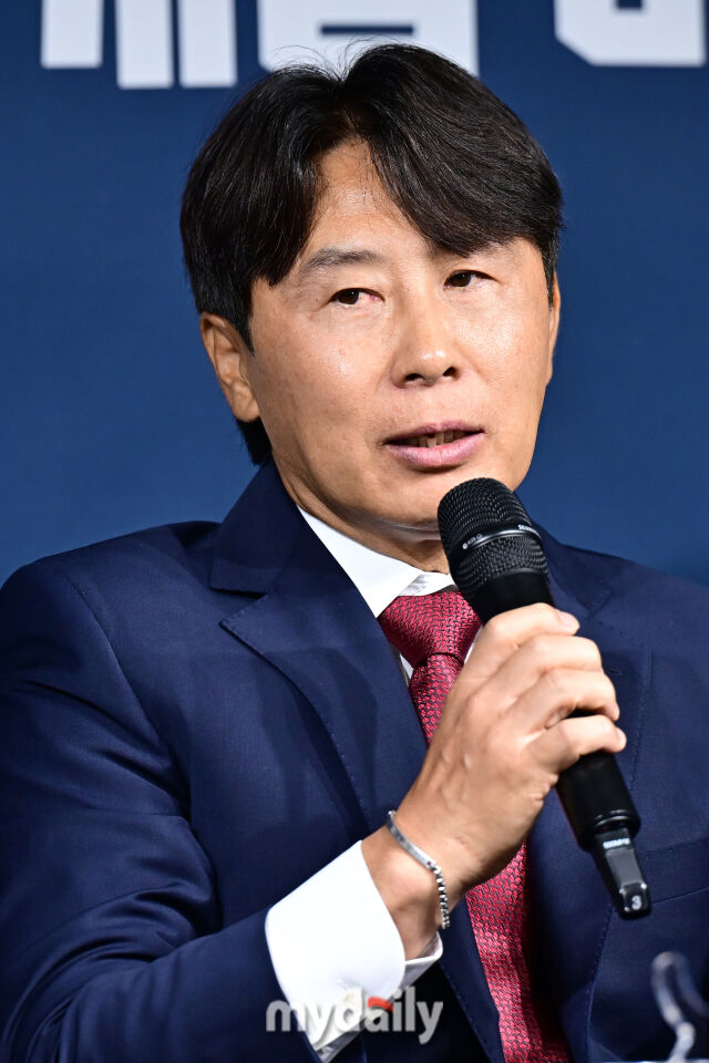 "맞다이로 붙어도 힘든데...외국인 선수 제한 폐지·추춘체 도입 필요" ACL 출전 감독들의 '소신 발언', 국제 무대 경쟁력 우려 [MD현장]