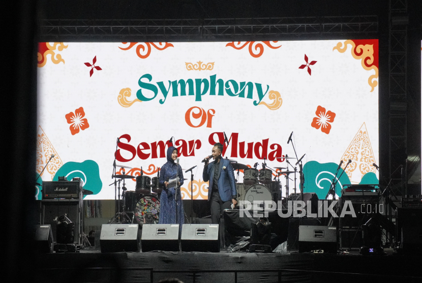 PKKMB UNS 2025 Jadi Sinergi Kampus dan PT Sukma Sejati Media pada Era ...