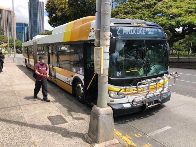 City Council advances bill to raise bus fares