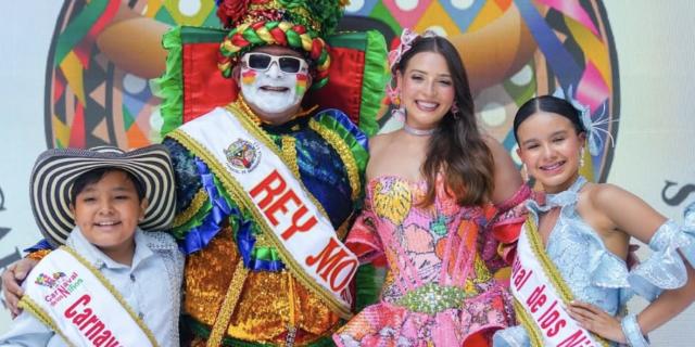 Monarquía carnavalera: Adolfo Maury, rey Momo 2026 y Sharon Acosta y ...