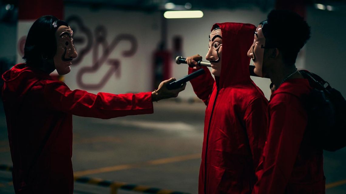 Ladrón que roba a ladrón