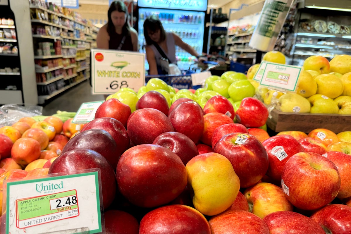 Eating these fruits can help control high blood pressure