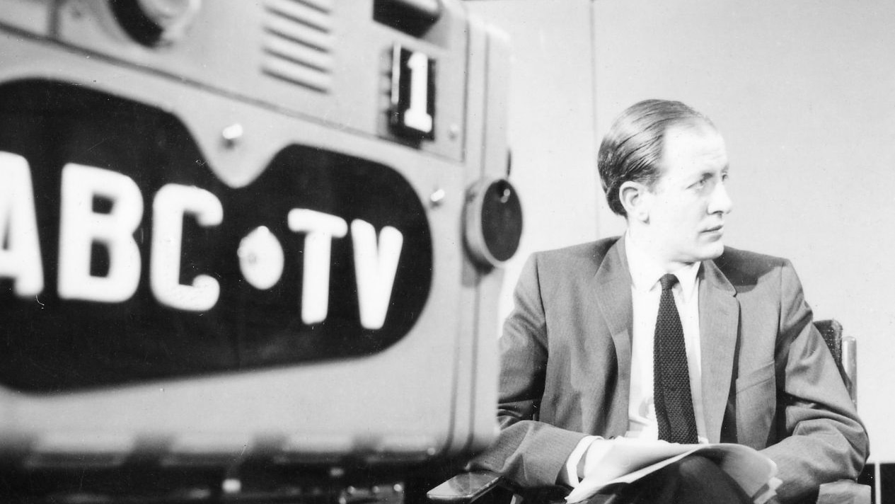 Michael Charlton, first host of Four Corners and Gold Logie winner, dies