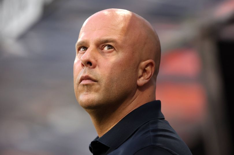 Arne Slot at risk of losing 5 Liverpool players as free agents next summer