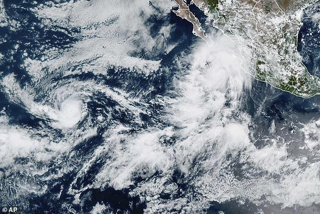 Hurricane Kiko explodes into Category 4 monster in Pacific as ...