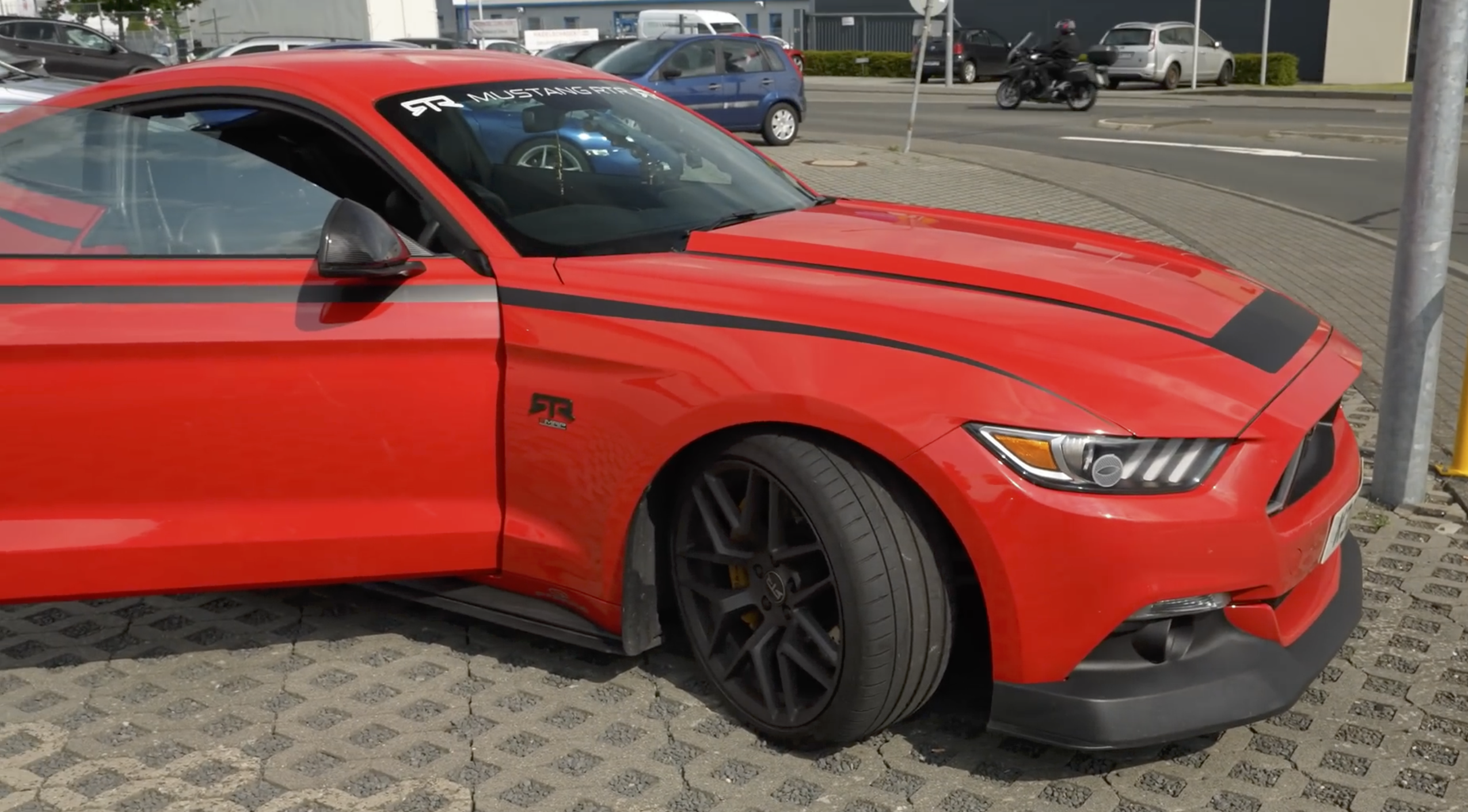Ford Mustang Close Call No Brakes Nürburgring