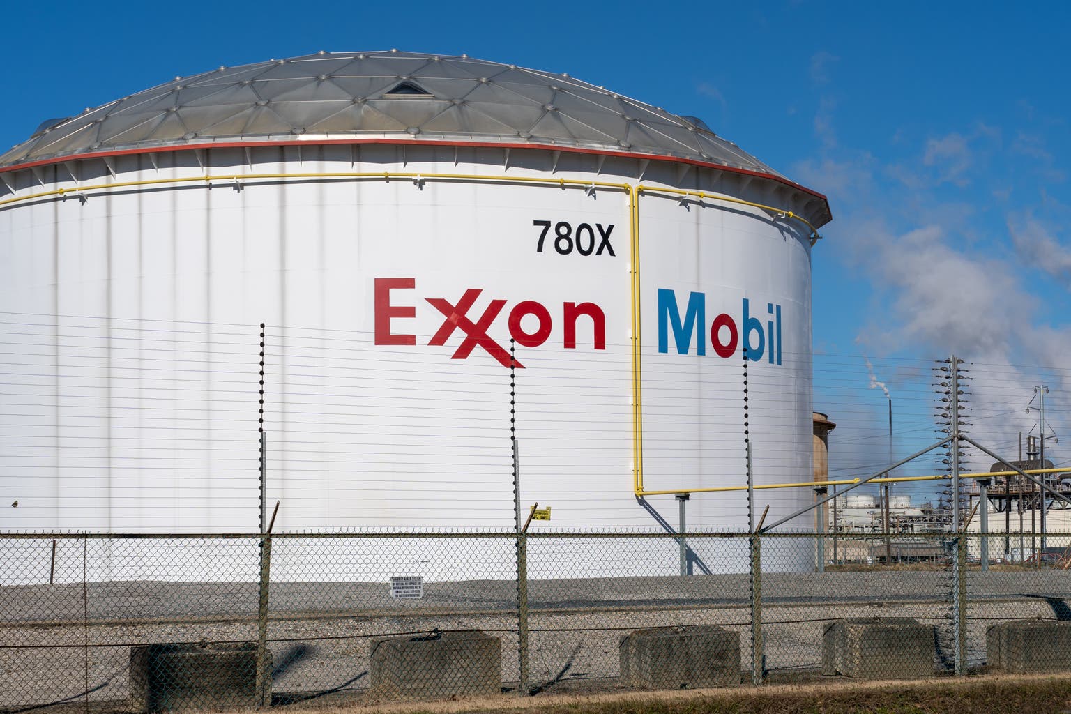 ExxonMobil eyes $1 billion sale of chemical plants in UK and Belgium ...