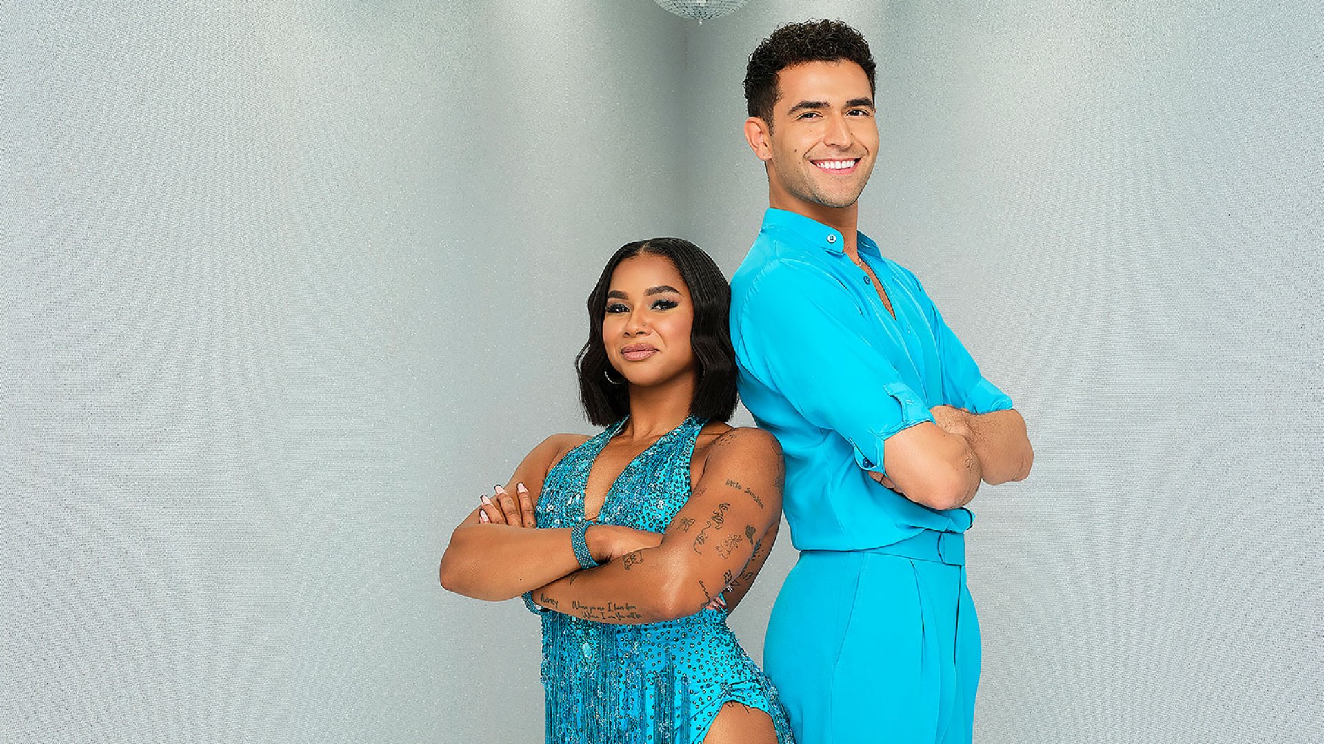 ‘DWTS' Pro Ezra Sosa Wants Taylor Swift Tea From Jan Ravnik