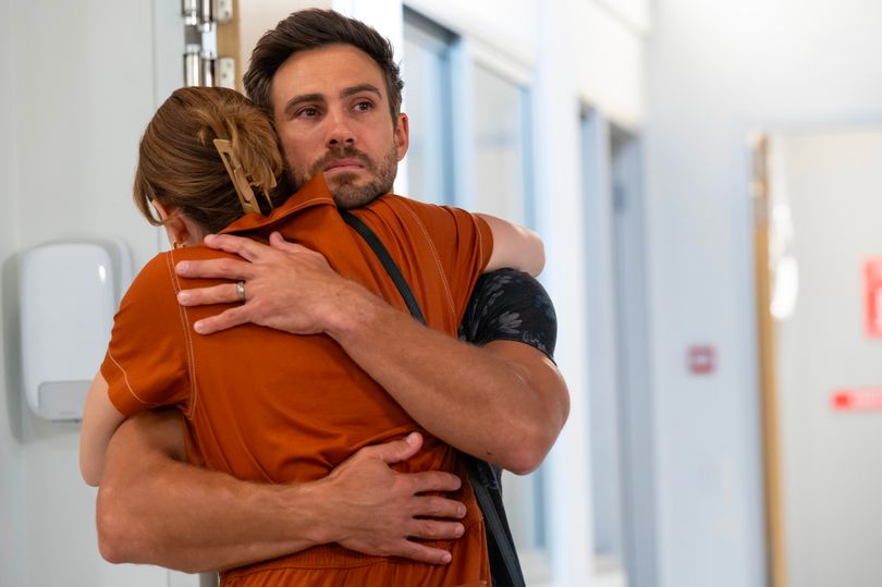 Neighbours fans left heartbroken as iconic actor films final scenes for ...