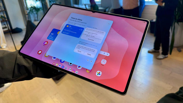 I Tried Samsung's New Galaxy Tab S11 Tablets. Here Are the Important ...