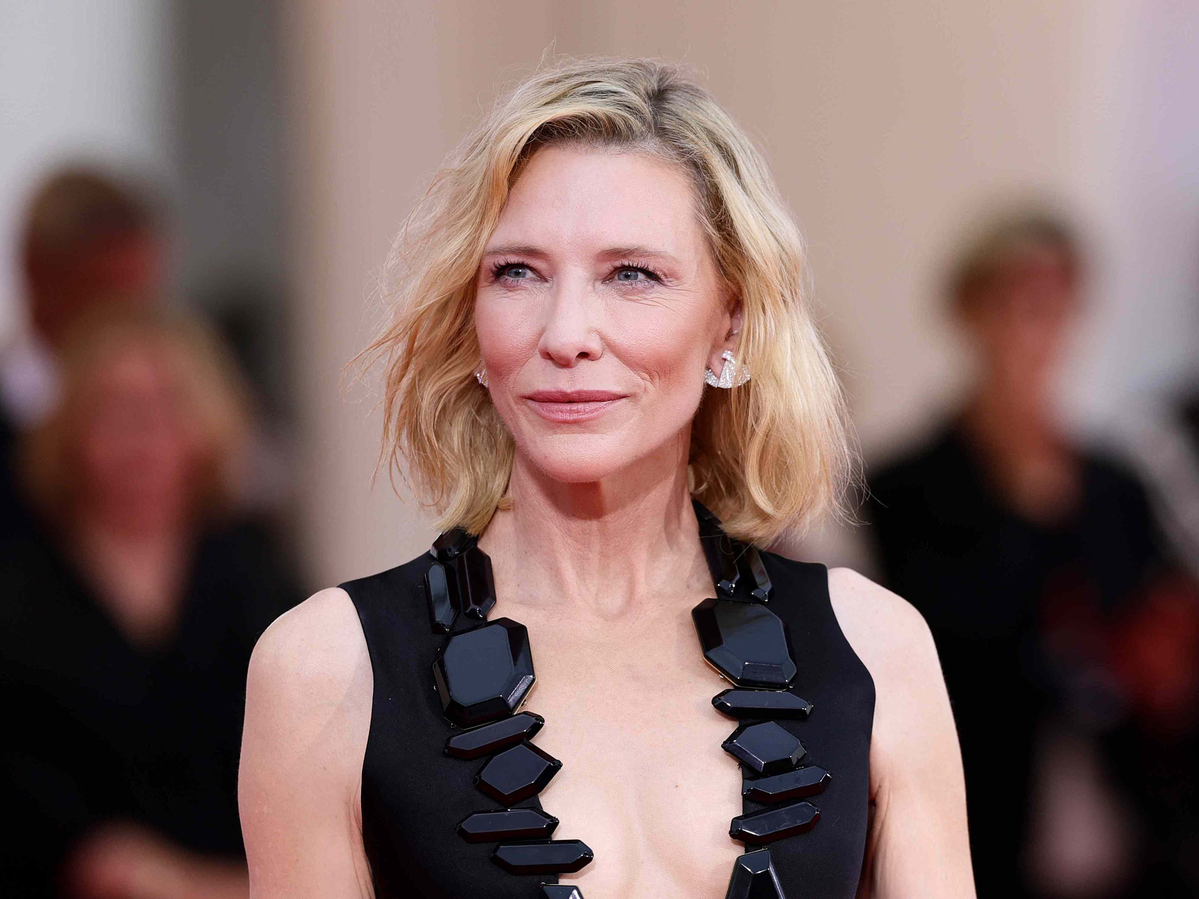 Cate Blanchett 56 Just Wore The Light As Air Blurring Foundation
