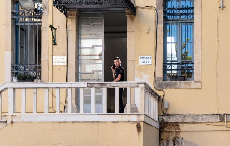 Κρήτη: Ελεύθερος ο αστυνομικός που συνελήφθη για την υπόθεση της μαφίας