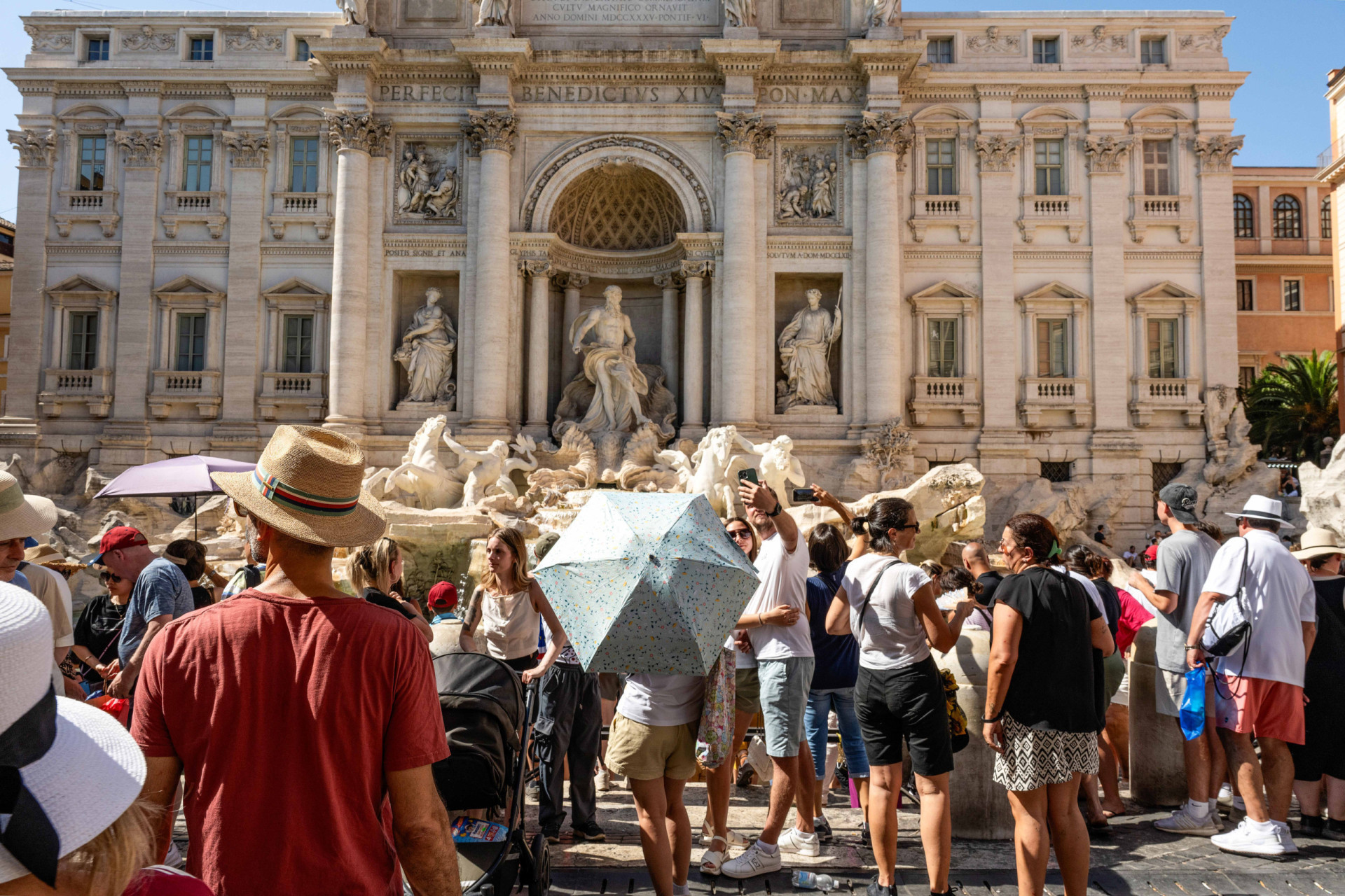 Europe's top pickpocketing hotspots (and safety tips)