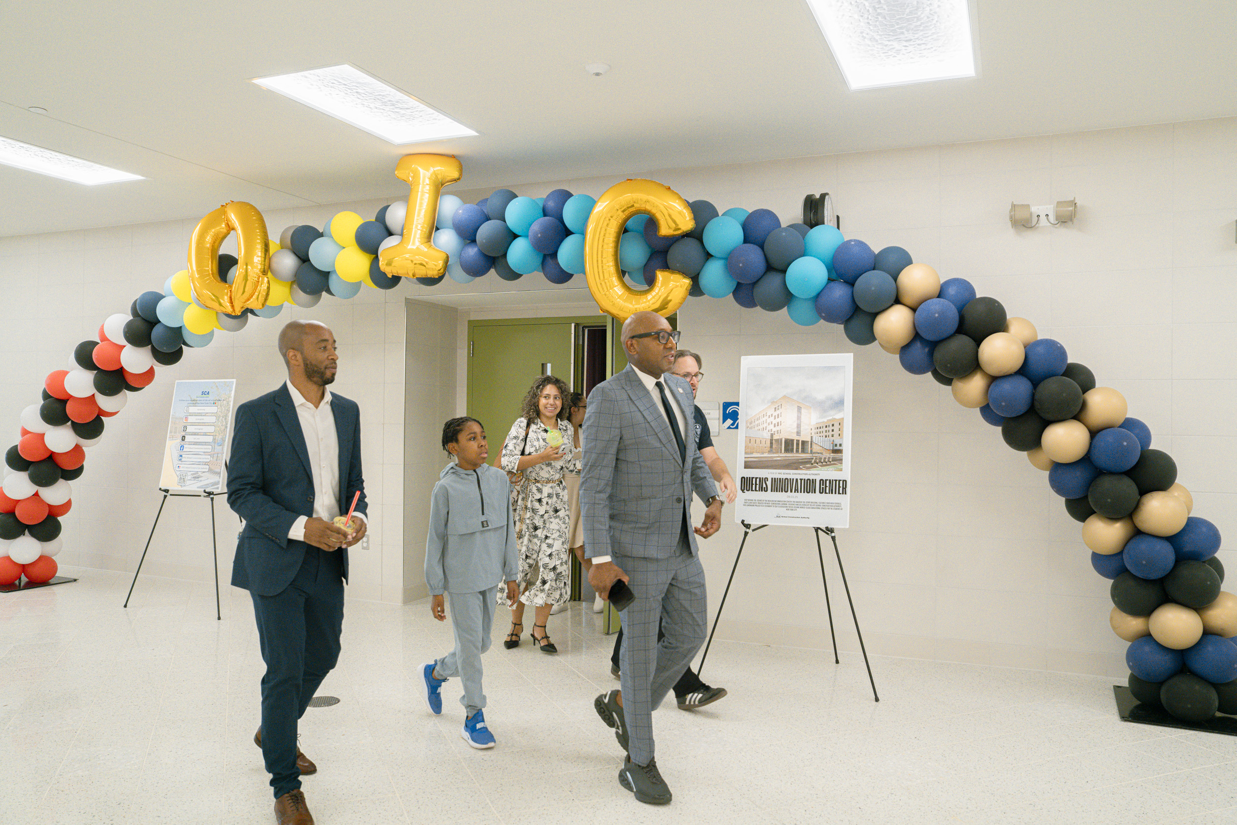 Queens estrena mega escuela con cupo para más de 3,000 niños